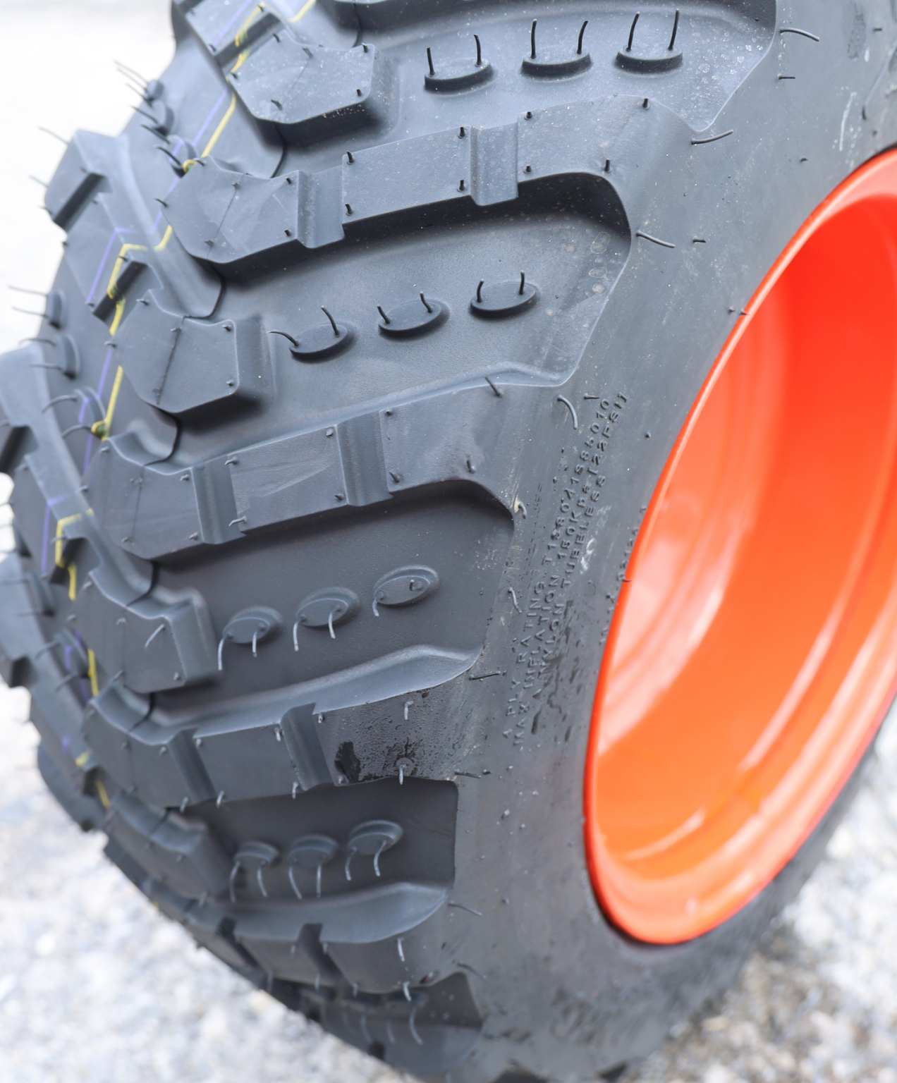 Kioti Tractor CS2220 HST - Kenton Equipment