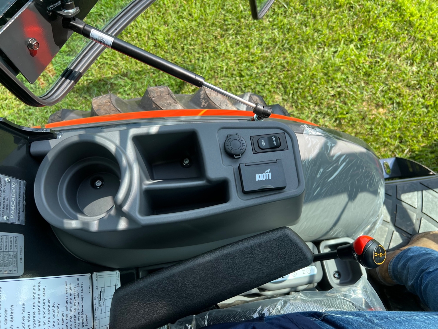 CK2620SE HST Cab - Kenton Equipment