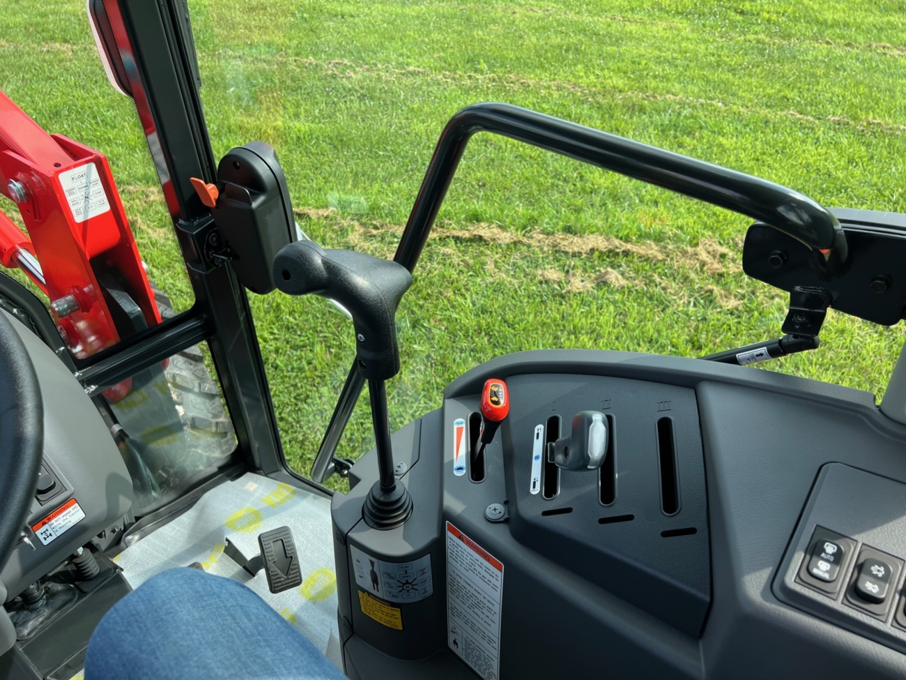 NS4710 HST Cab - Kenton Equipment